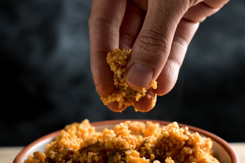 Pros and cons of eating with your hands | Press Network of Pakistan